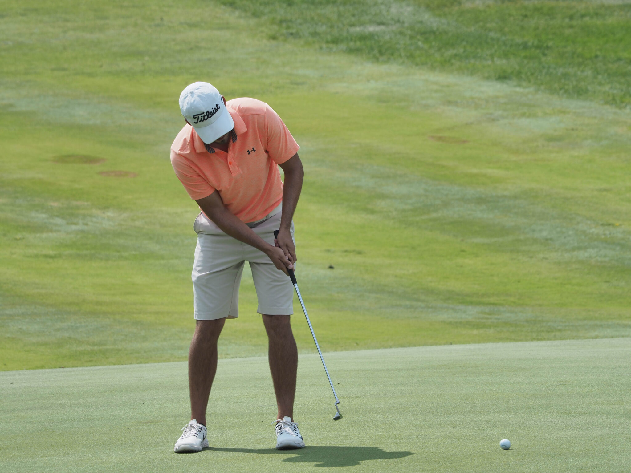 Hogan heats up on moving day as Sekulic looks to go wire-to-wire at the ...