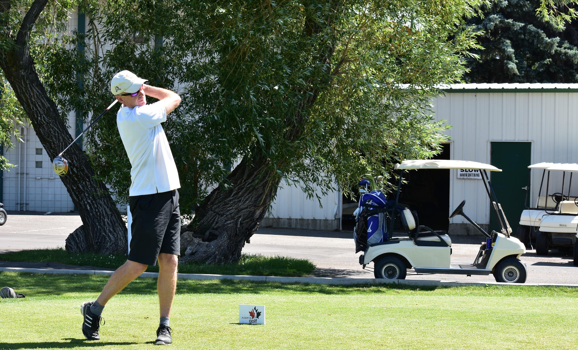 Saunders posts lowest round after Senior Men’s day one - Alberta Golf