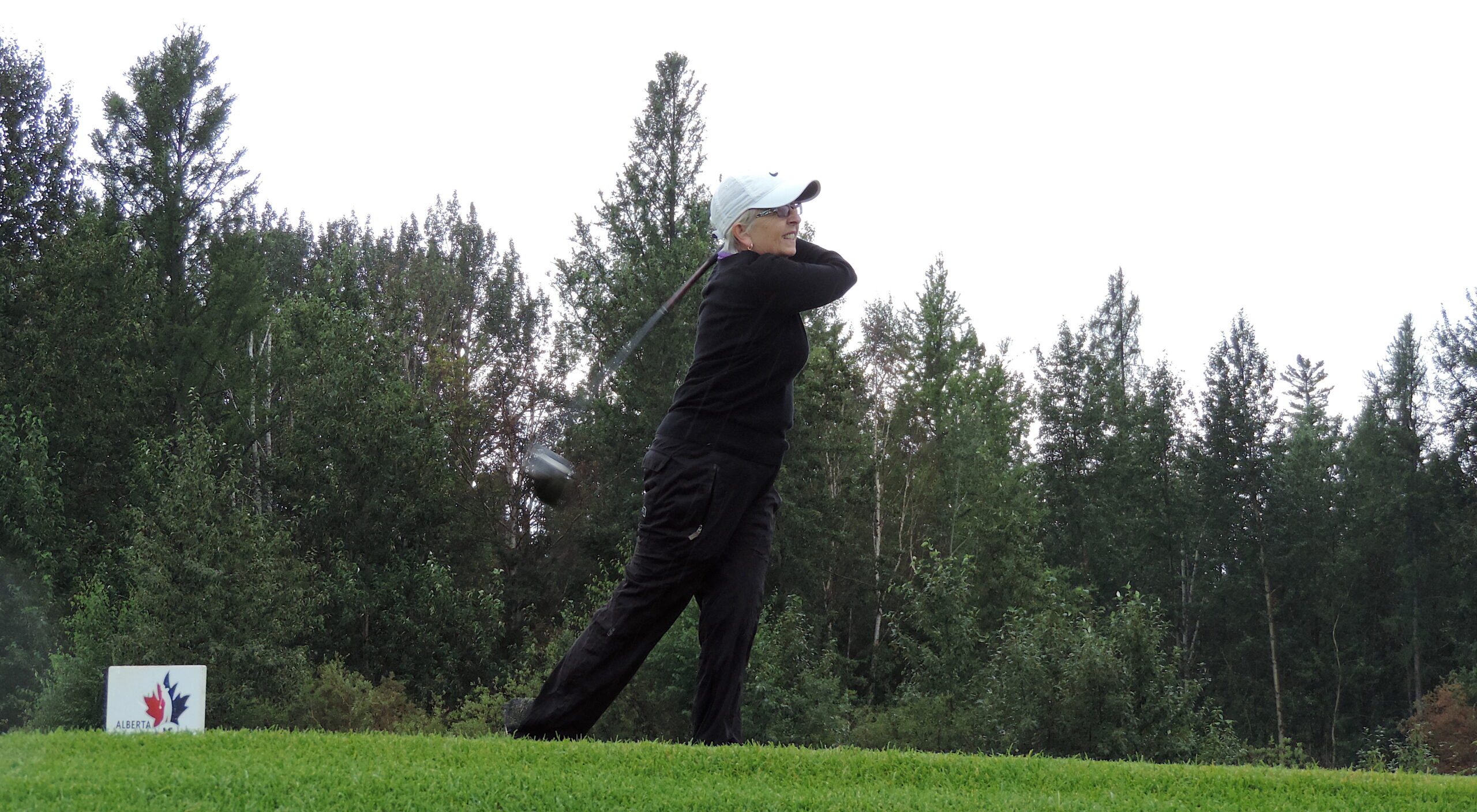B.C. locals light up round one of Alberta Senior Ladies - Alberta Golf